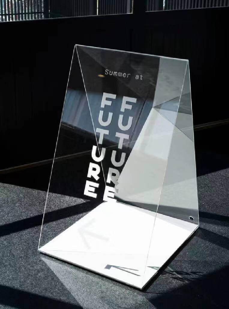 Next Level Retail Customization: Acrylic UV Printing - beeplastic ...
