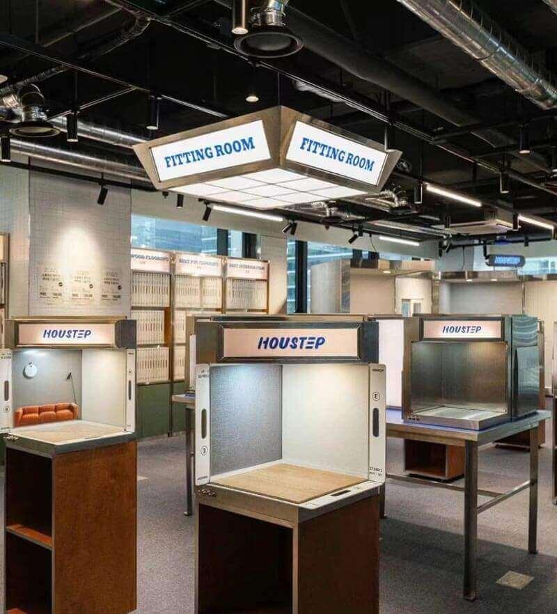Acrylic UV Printing: Redefining the Art of Retail Displays – beeplastic